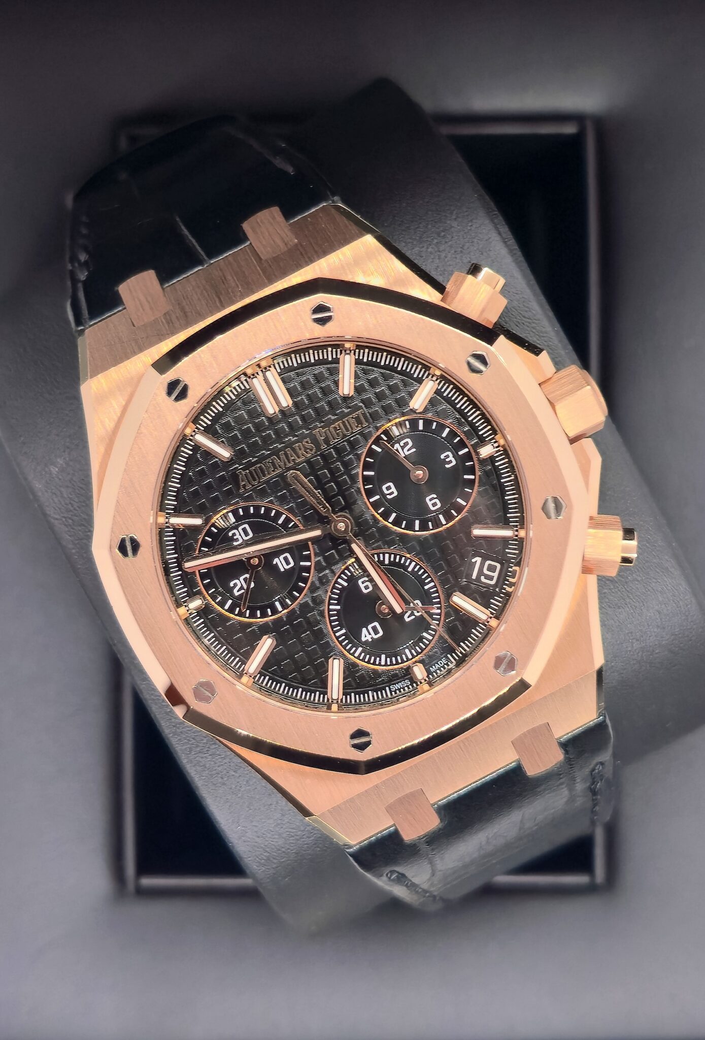 Audemars Piguet Royal Oak Chronograph – Habbak Watches